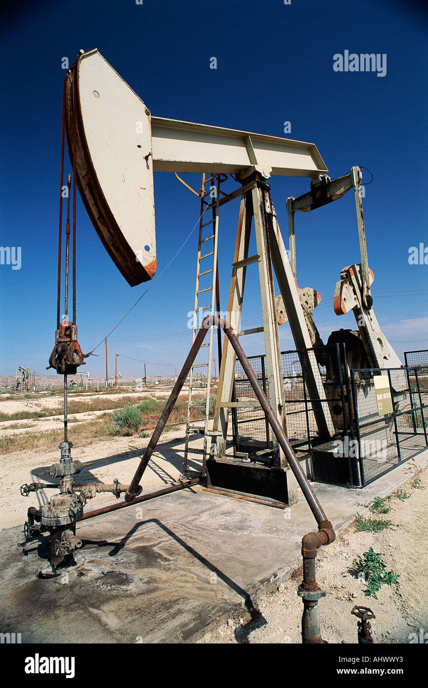 Pump jack california pumpjack hi-res stock photography and images - Alamy