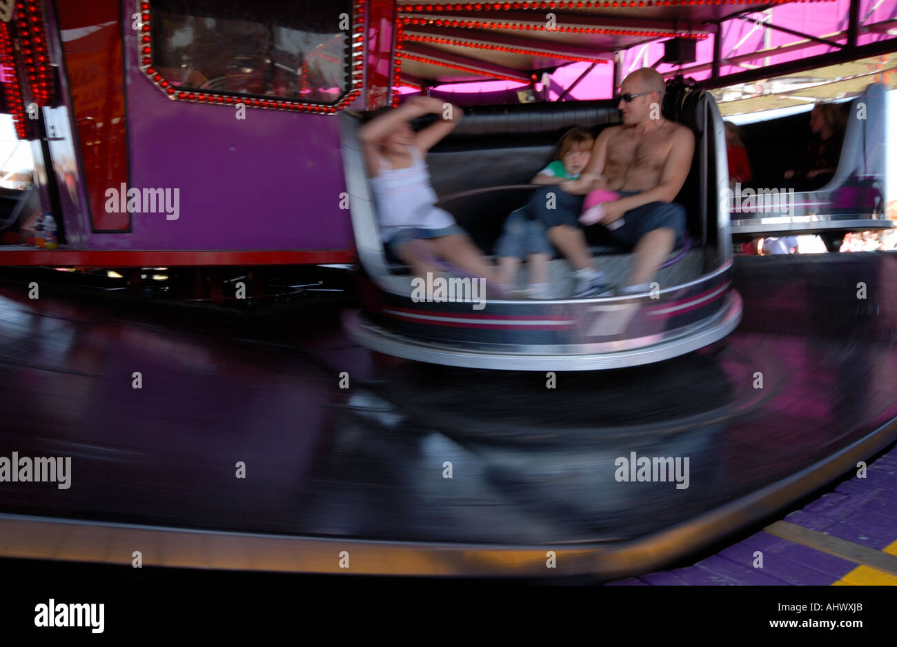 Fairground ride in kent hi-res stock photography and images - Alamy