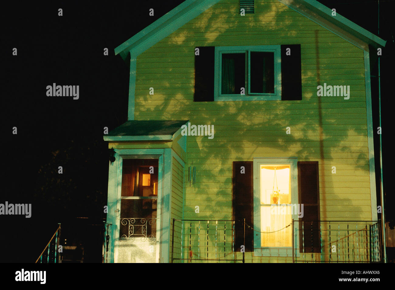 Lit structure hi-res stock photography and images - Alamy