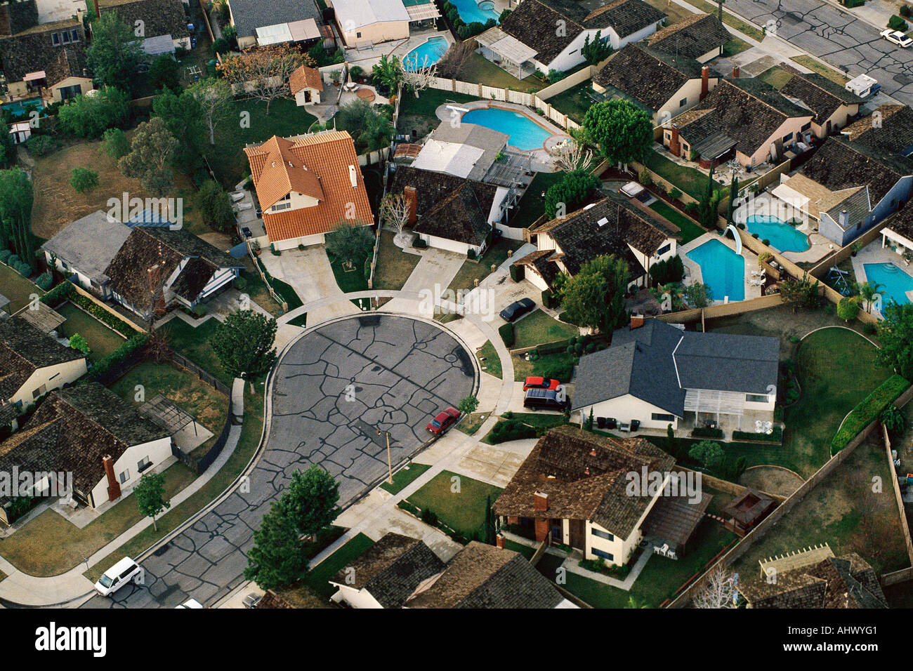 Aerial of suburban cul de sac Stock Photo - Alamy