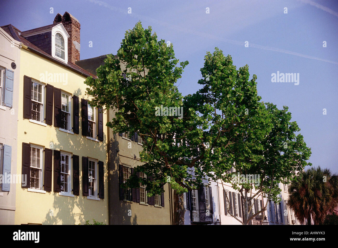 Row homes united states hi-res stock photography and images - Alamy