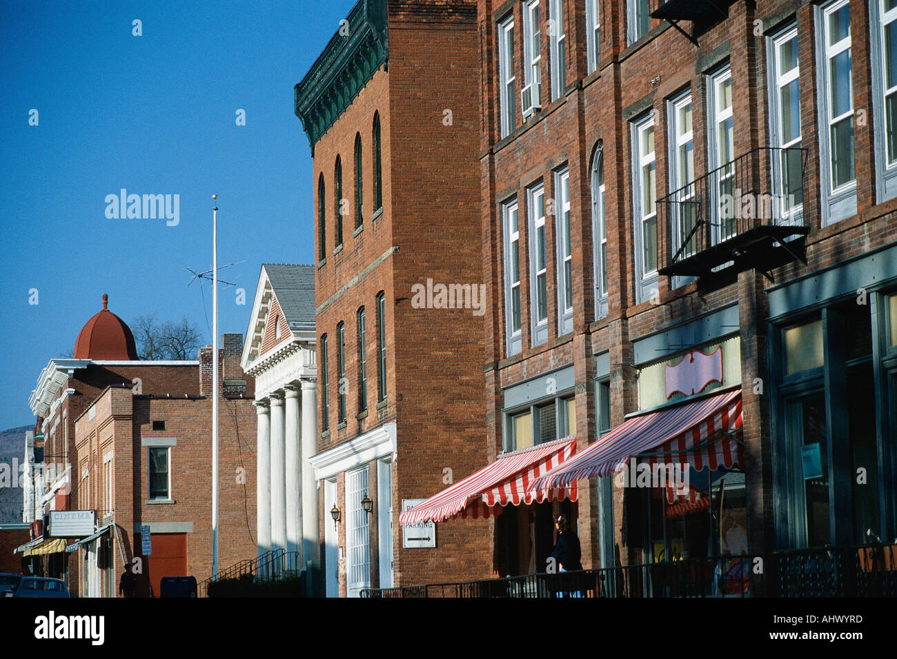 Storefronts in williams town hi-res stock photography and images - Alamy