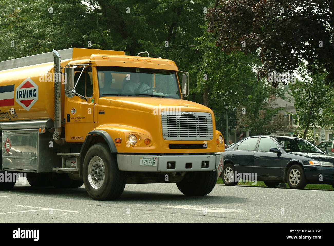 North American truck and semi trailer rig Stock Photo - Alamy