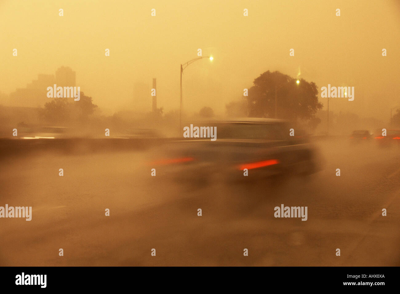 Smog cars hi-res stock photography and images - Alamy