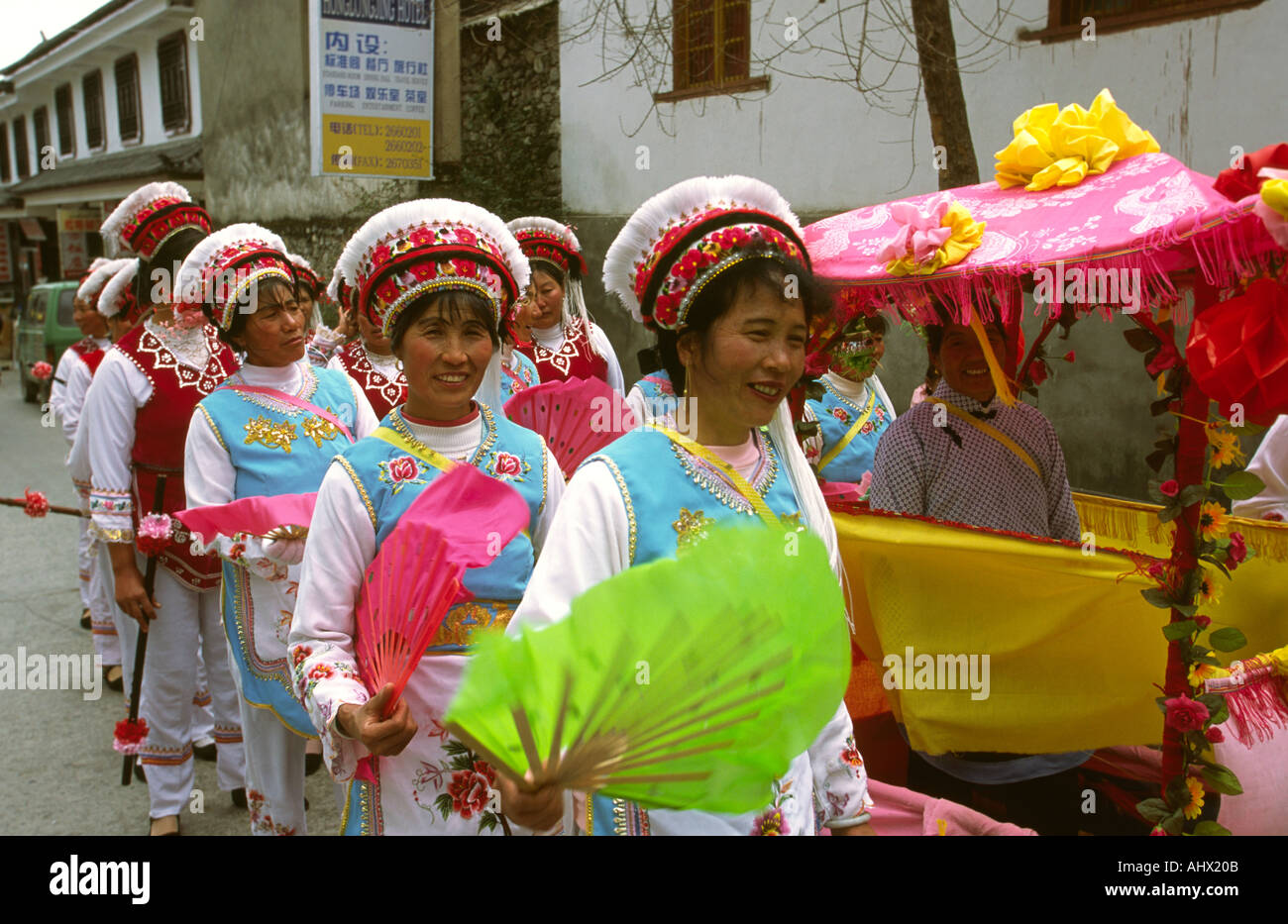 Dali Yunnan Bai Tribe Stock Photos & Dali Yunnan Bai Tribe Stock Images ...