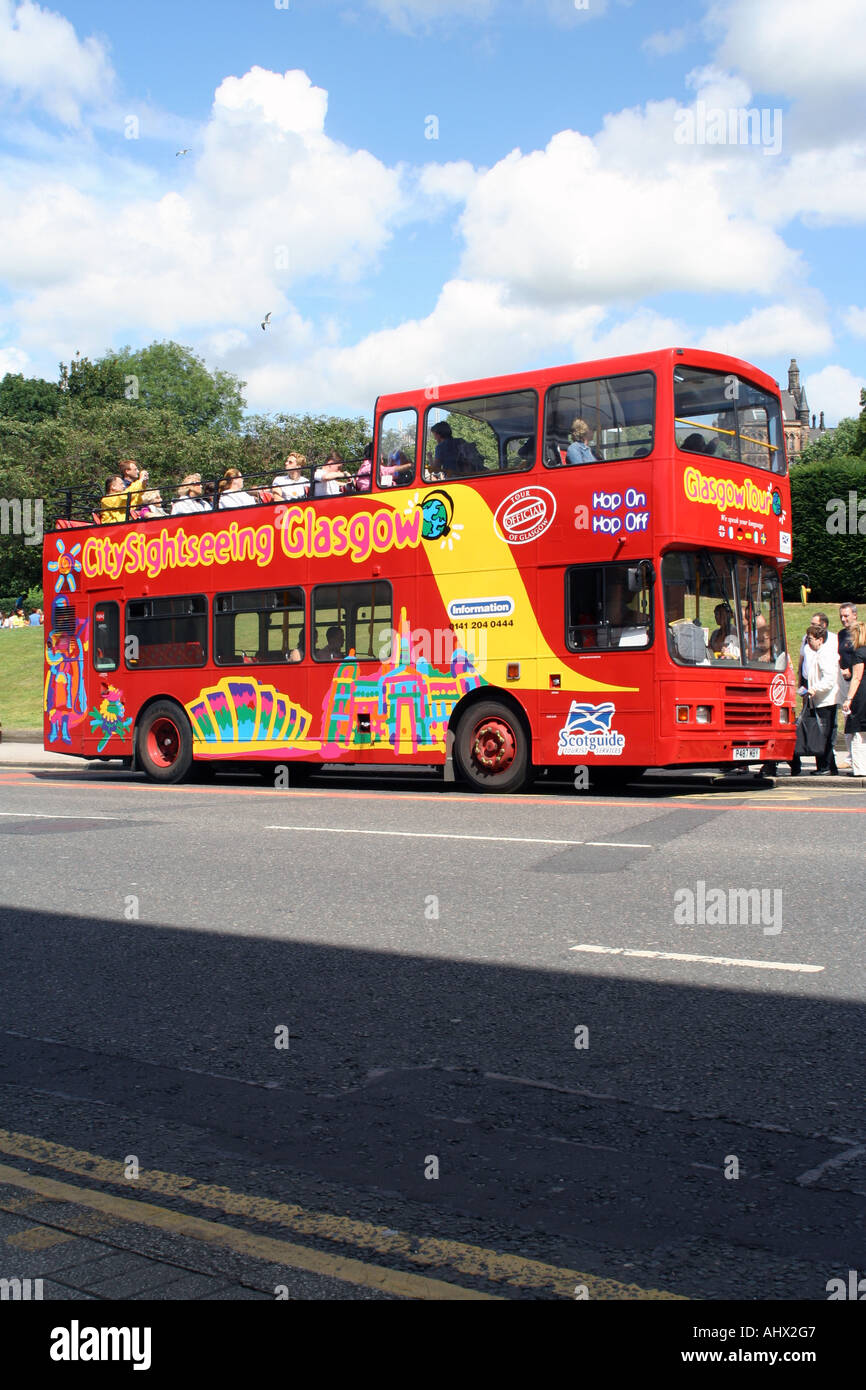 Glasgow city sightseeing bus hi-res stock photography and images - Alamy
