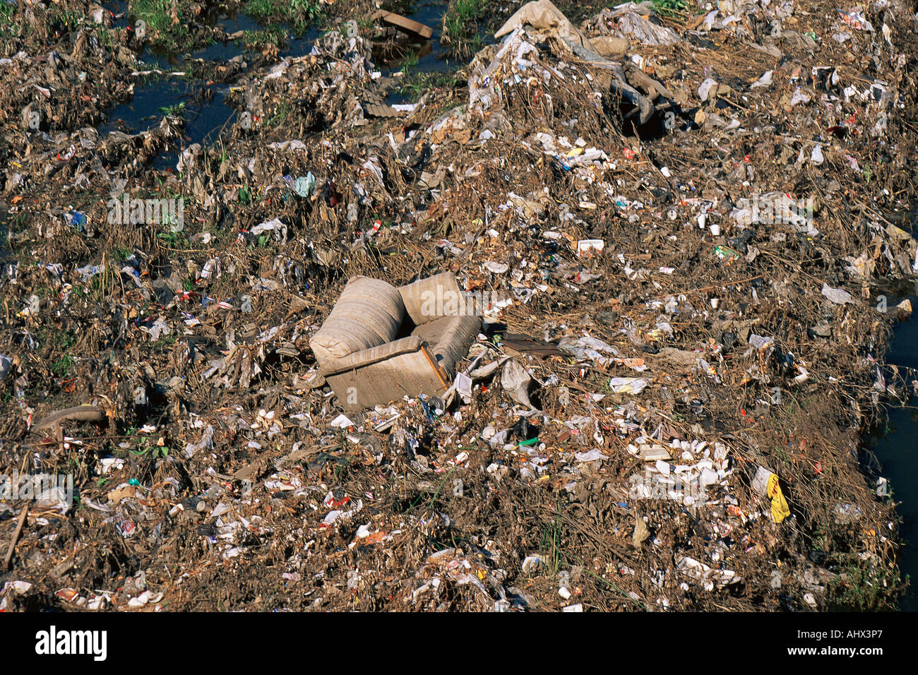 Landfill usa furniture hi-res stock photography and images - Alamy