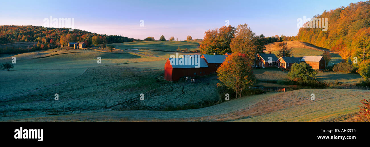 Autumn scene of Vermont farm Stock Photo - Alamy
