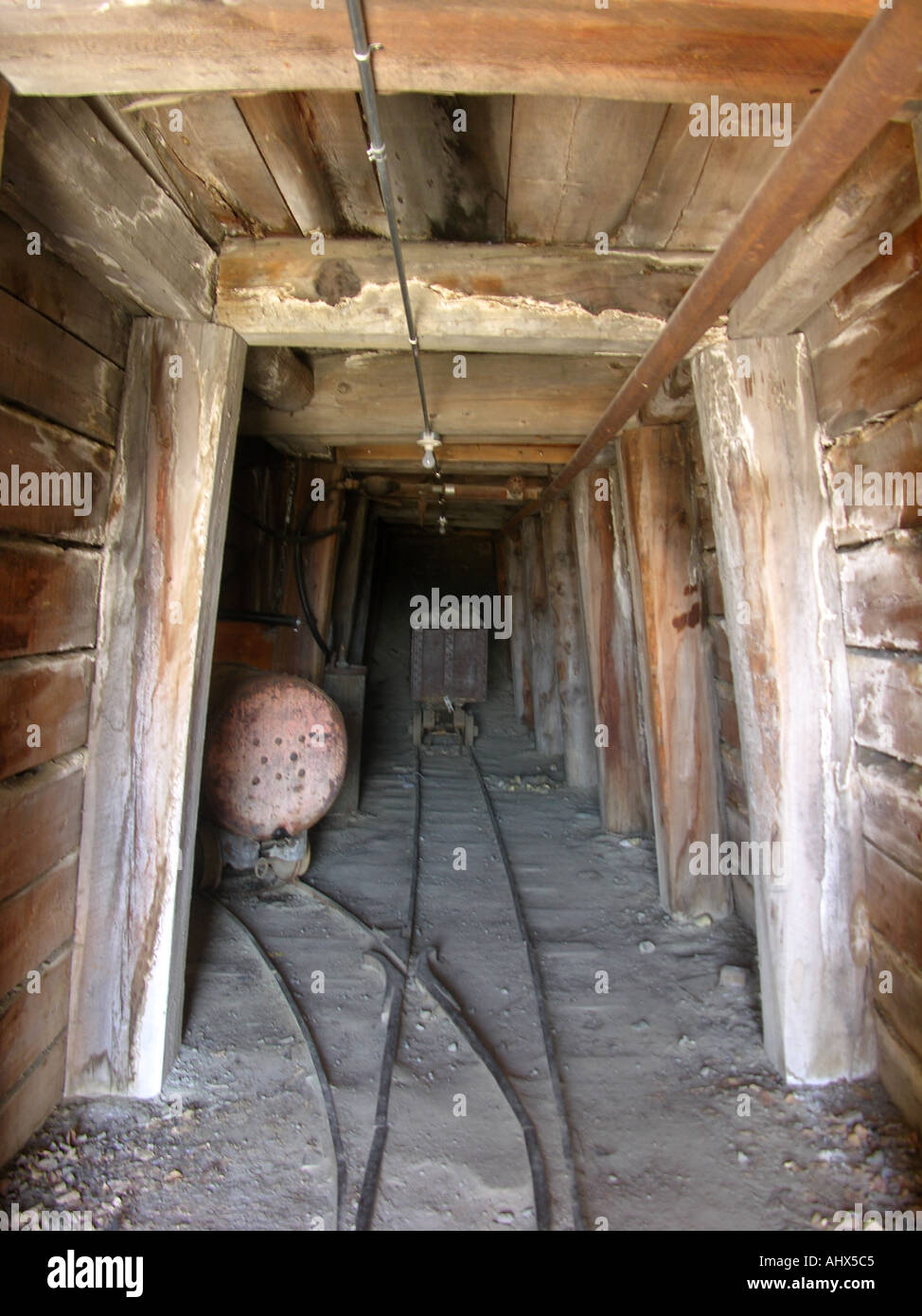 Looking Into Mine Shaft Stock Photo - Alamy