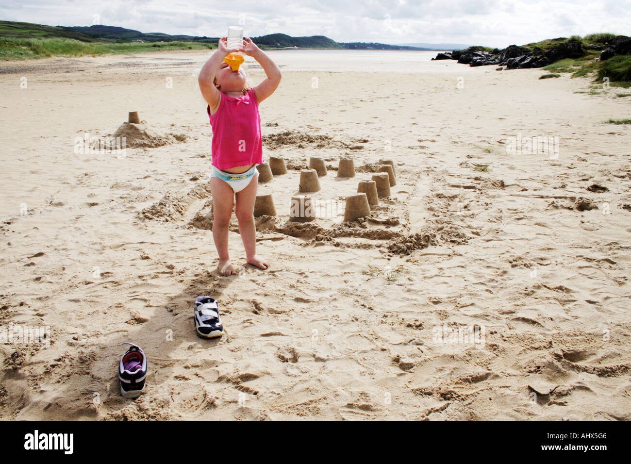 Quiet Sandy Beach Ireland High Resolution Stock Photography and Images ...