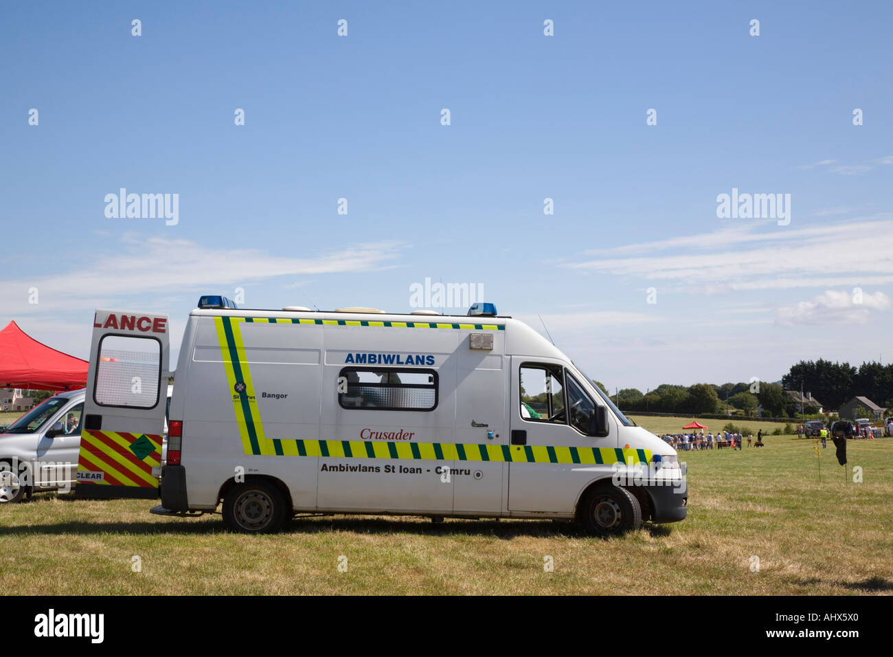 Welsh ambulance service hi-res stock photography and images - Alamy