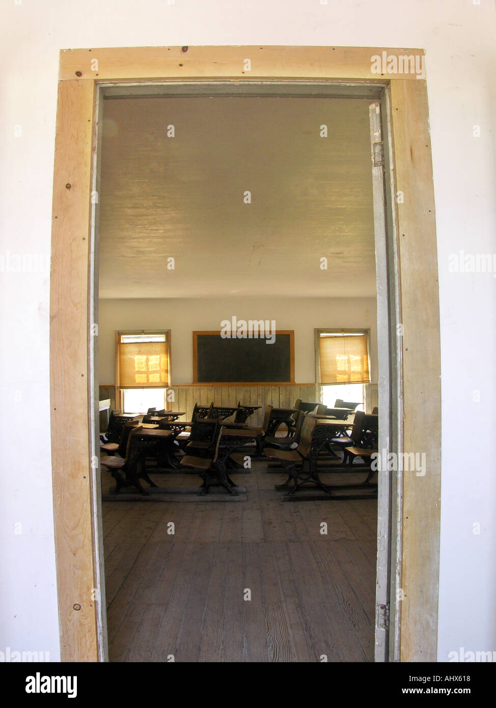 Old fashioned classroom usa hi-res stock photography and images - Alamy