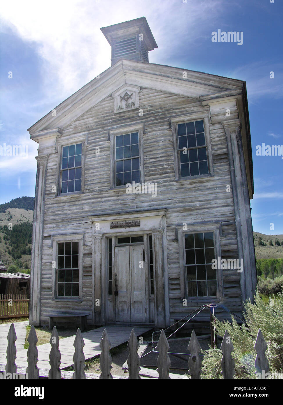 Two ghost town buildings hi-res stock photography and images - Alamy