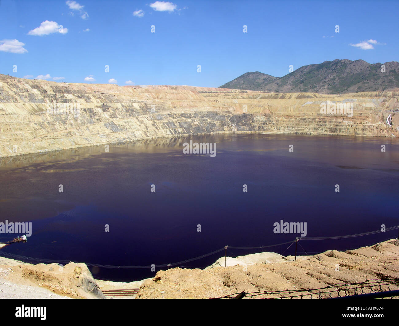 The Berkeley Pit Butte High Resolution Stock Photography and Images - Alamy