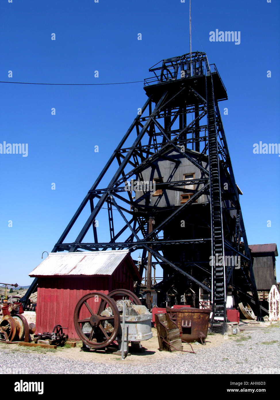 Mine headframe butte montana usa hi-res stock photography and images ...