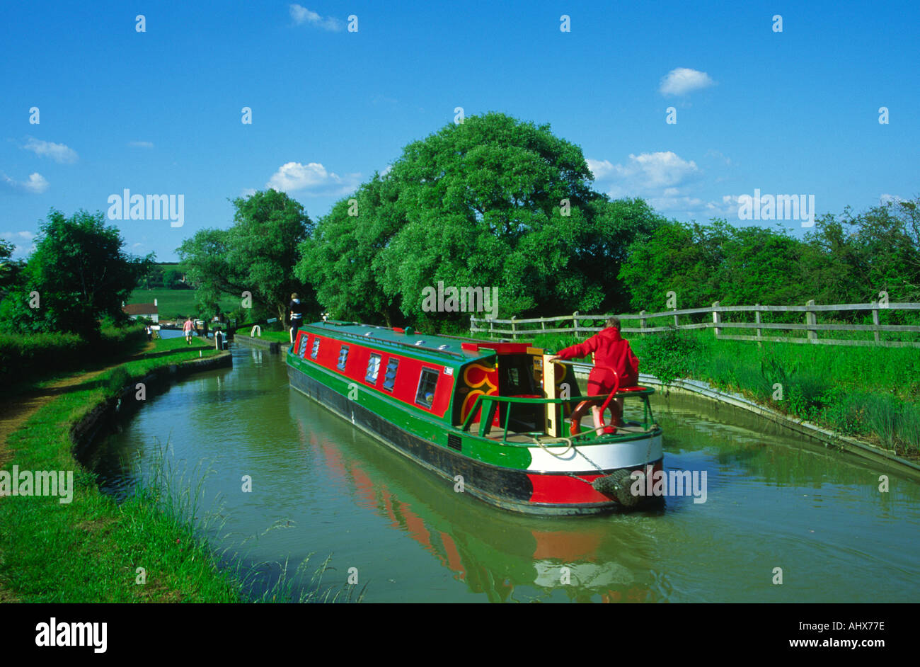 Holiday narrow boat on the Oxford Canal Napton on the Hill Warwickshire ...