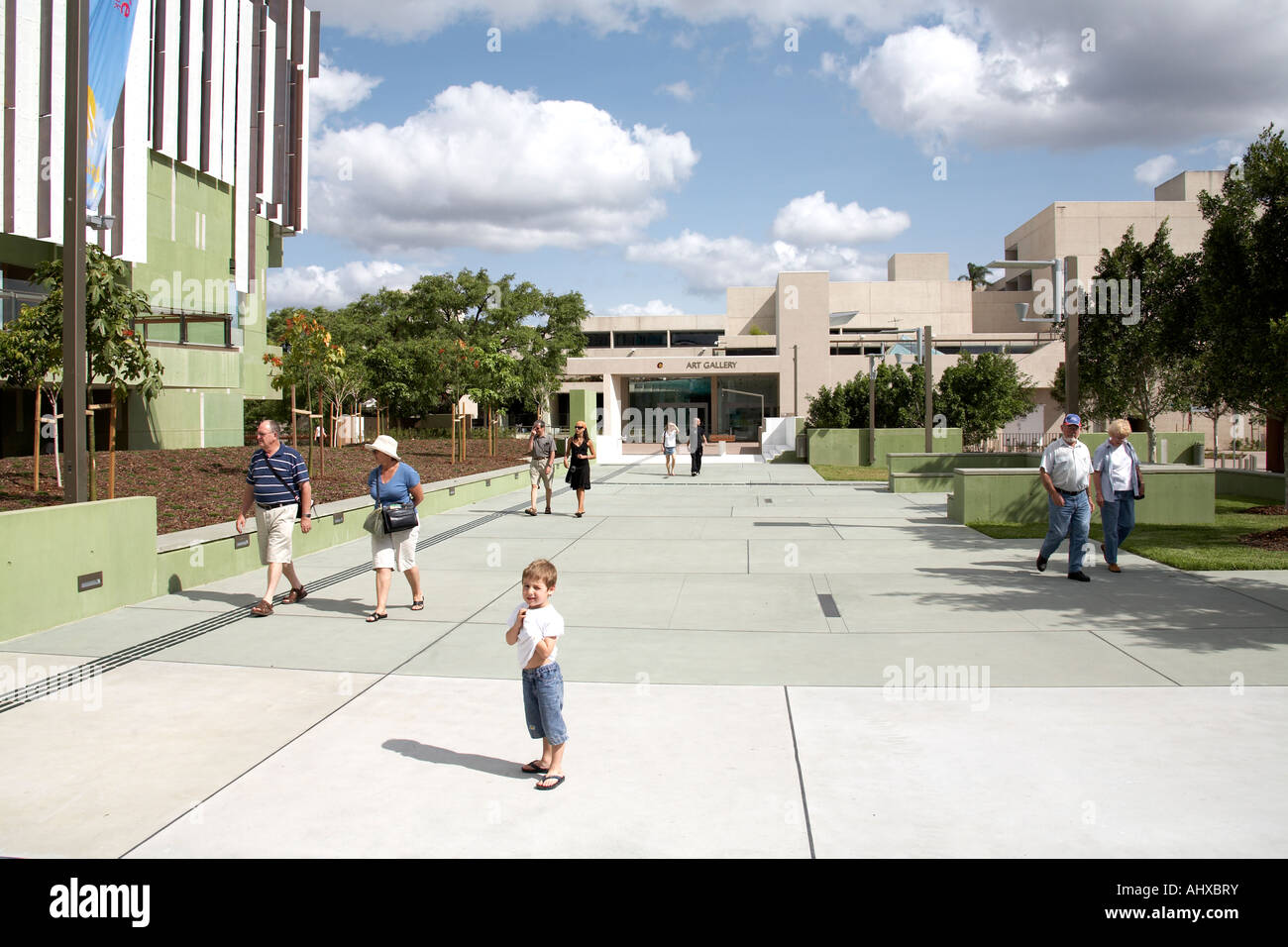 People walking outside State Library building on sunny summer day in ...