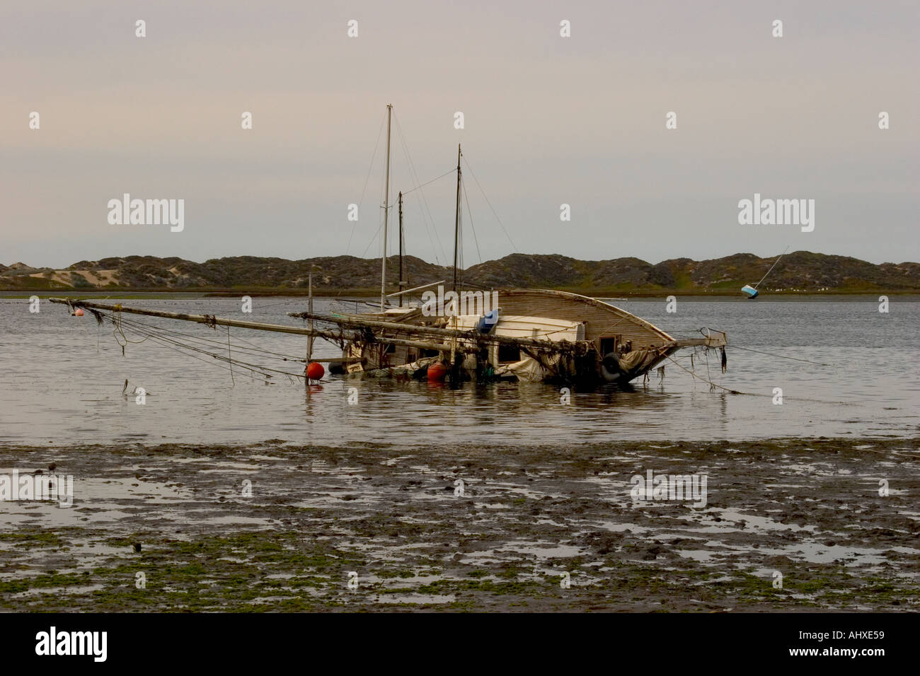 Capsized sailboat hi-res stock photography and images - Alamy