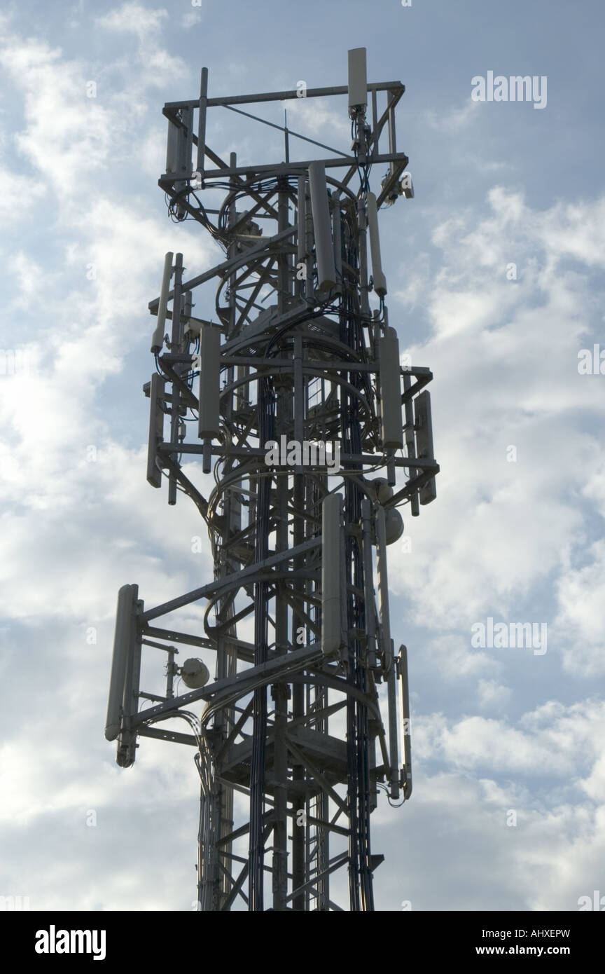 Cellular mast hi-res stock photography and images - Alamy