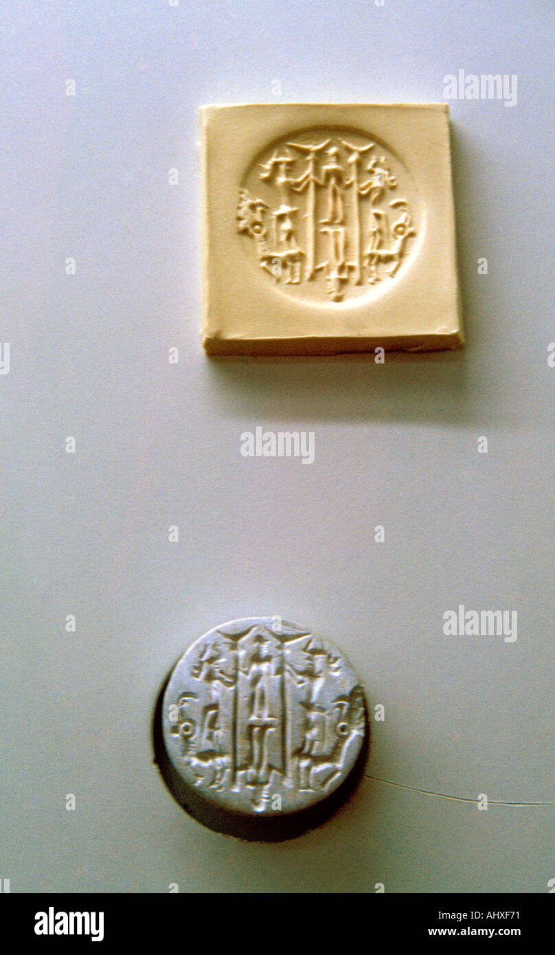 Bahrain National Museum Dilmum Seal Stock Photo - Alamy