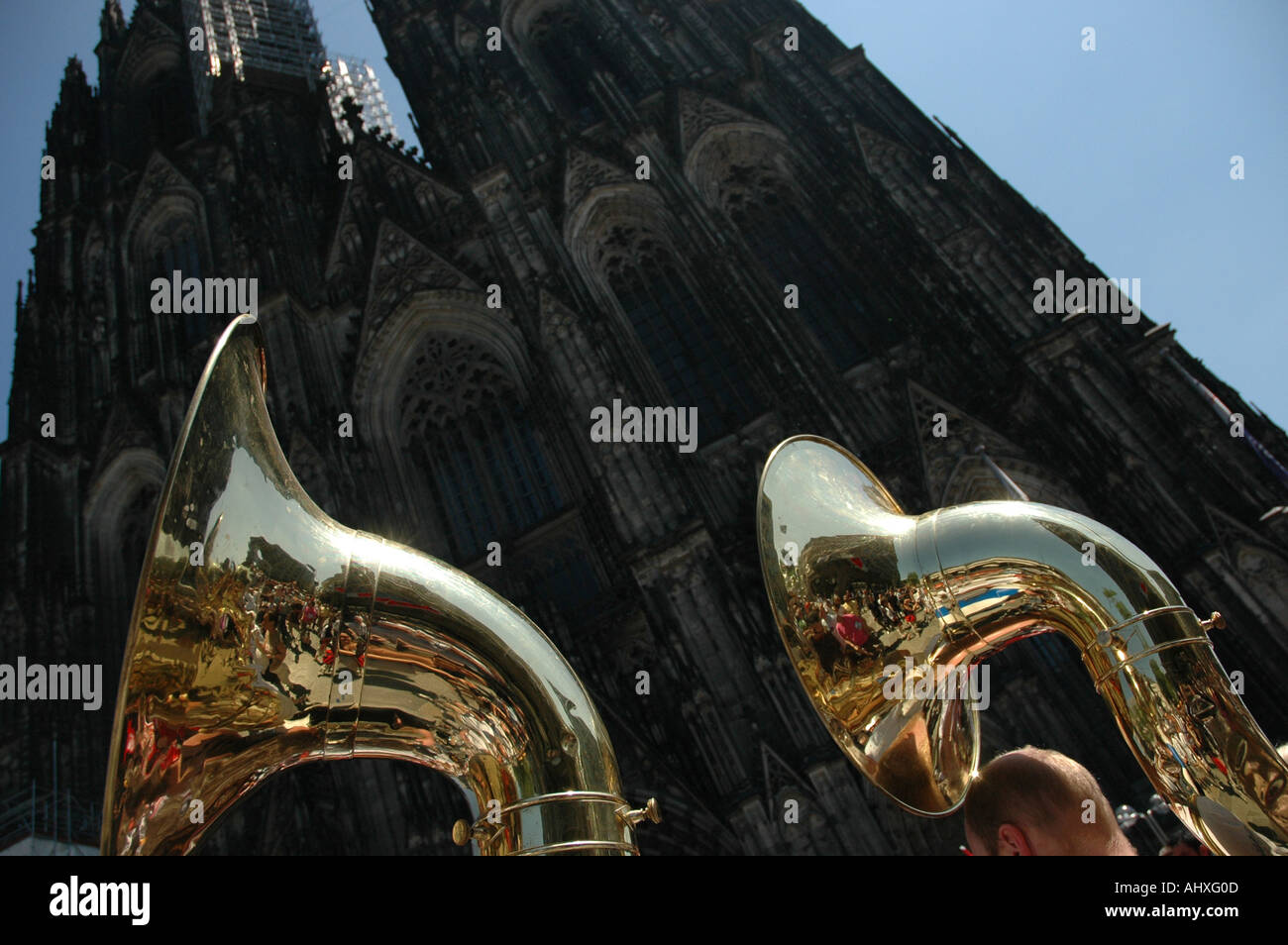 Tuba musikinstrument hi-res stock photography and images - Alamy