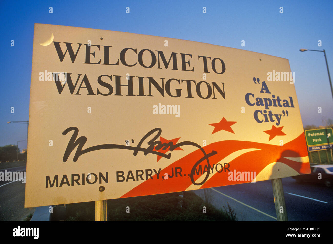 Welcome district columbia sign hi-res stock photography and images - Alamy