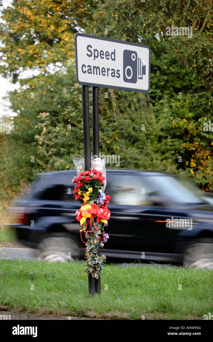 Accident black spot sign hi-res stock photography and images - Alamy