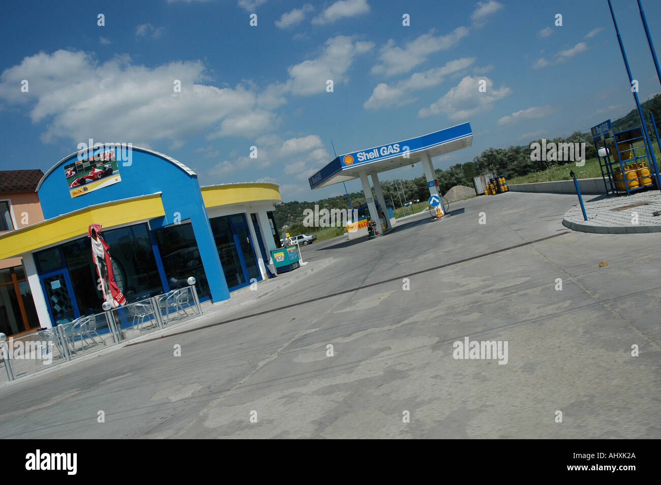 Fillingstation hi-res stock photography and images - Alamy
