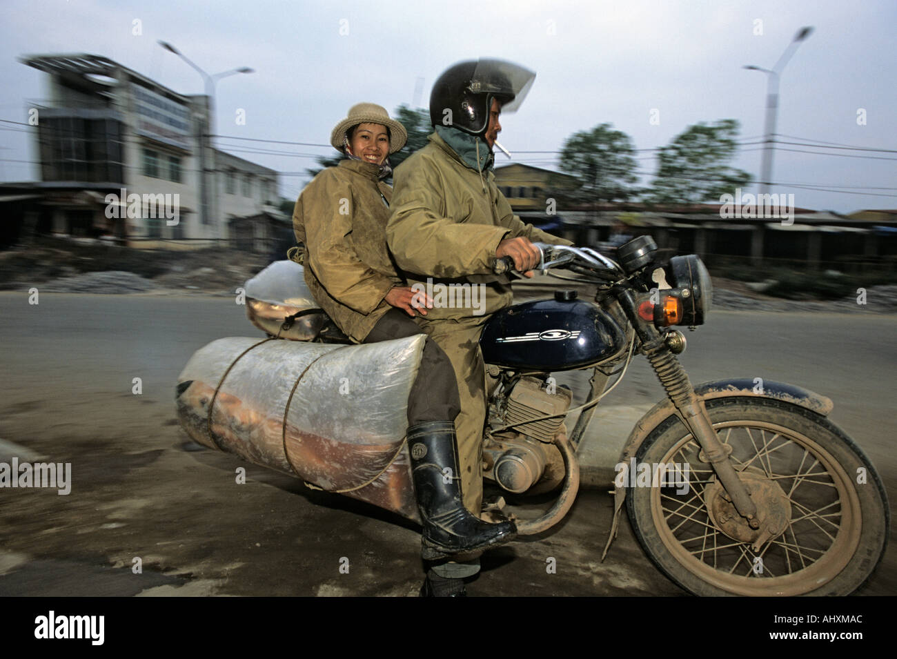 Live fish transport hi-res stock photography and images - Alamy