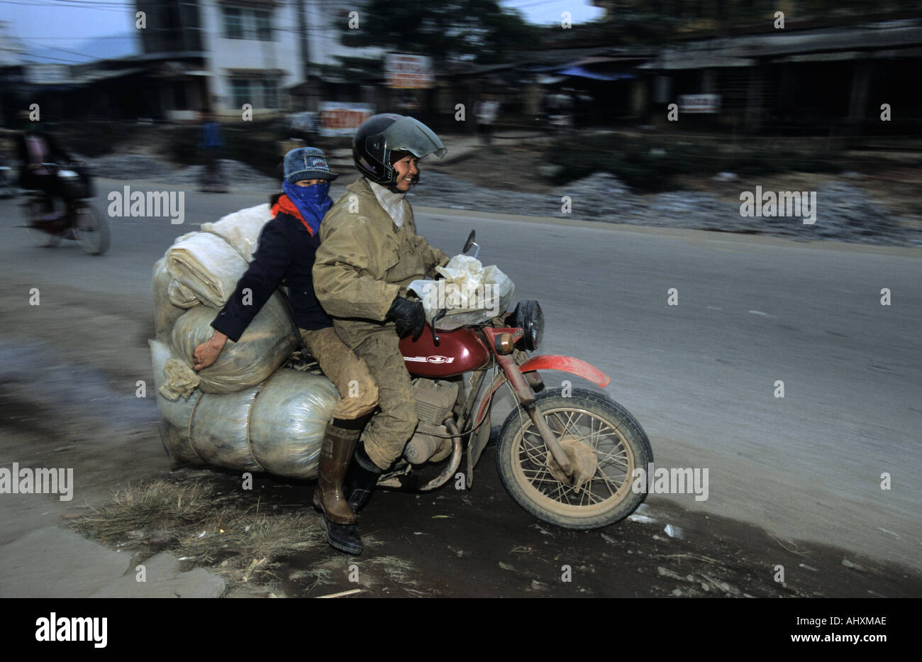 Live fish transport hi-res stock photography and images - Alamy
