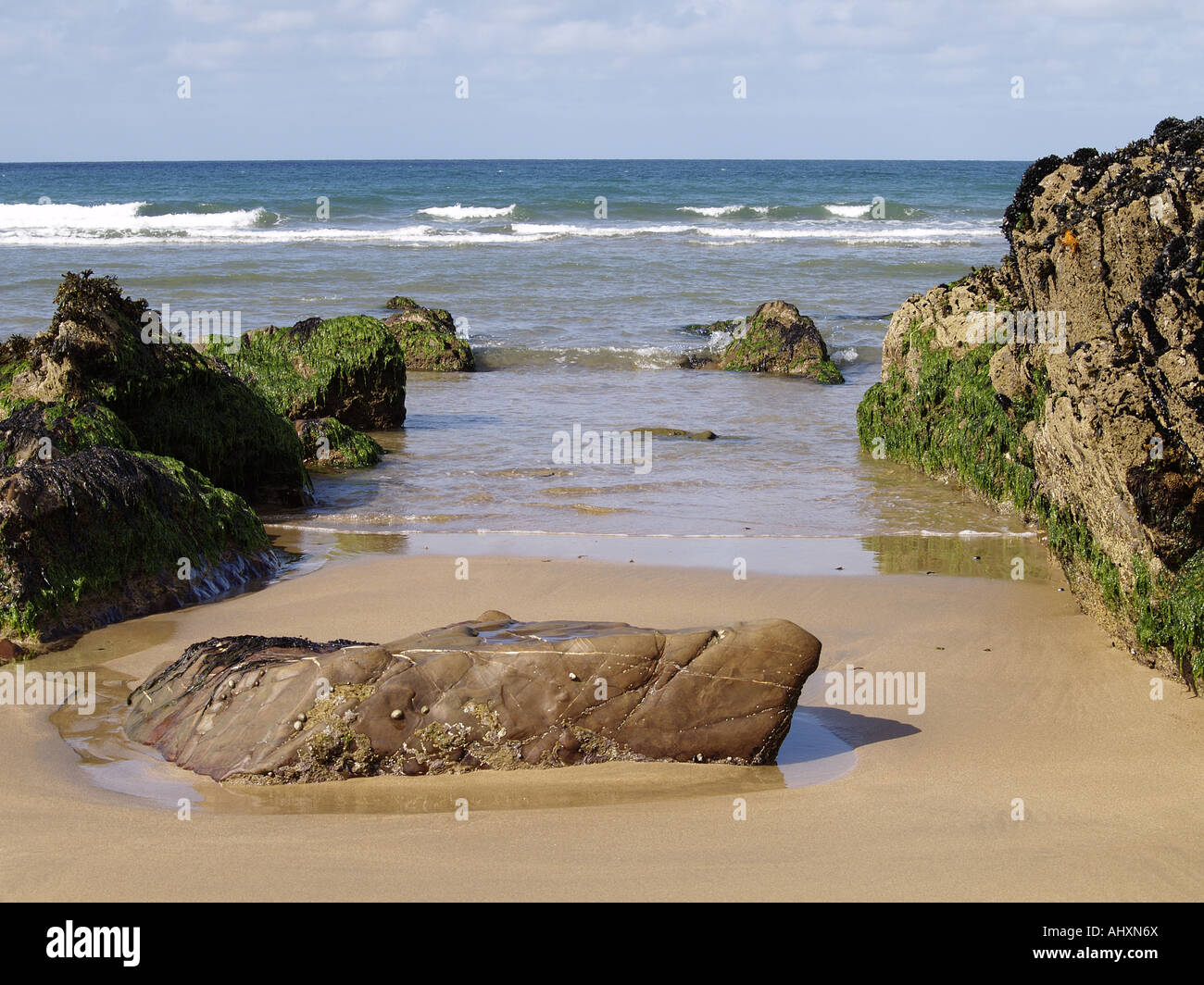 Small people on large beach hi-res stock photography and images - Alamy