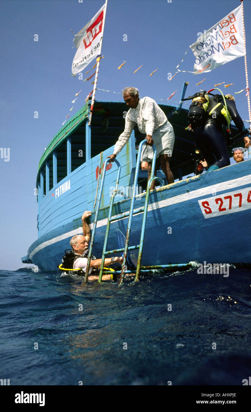 Best dive tour hi-res stock photography and images - Alamy
