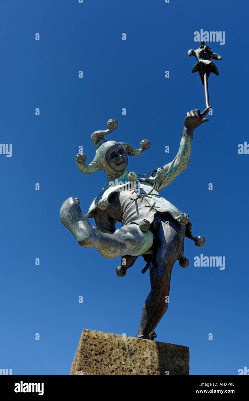 Fool Sculpture on Henley Street Stratford on Avon England Stock Photo ...