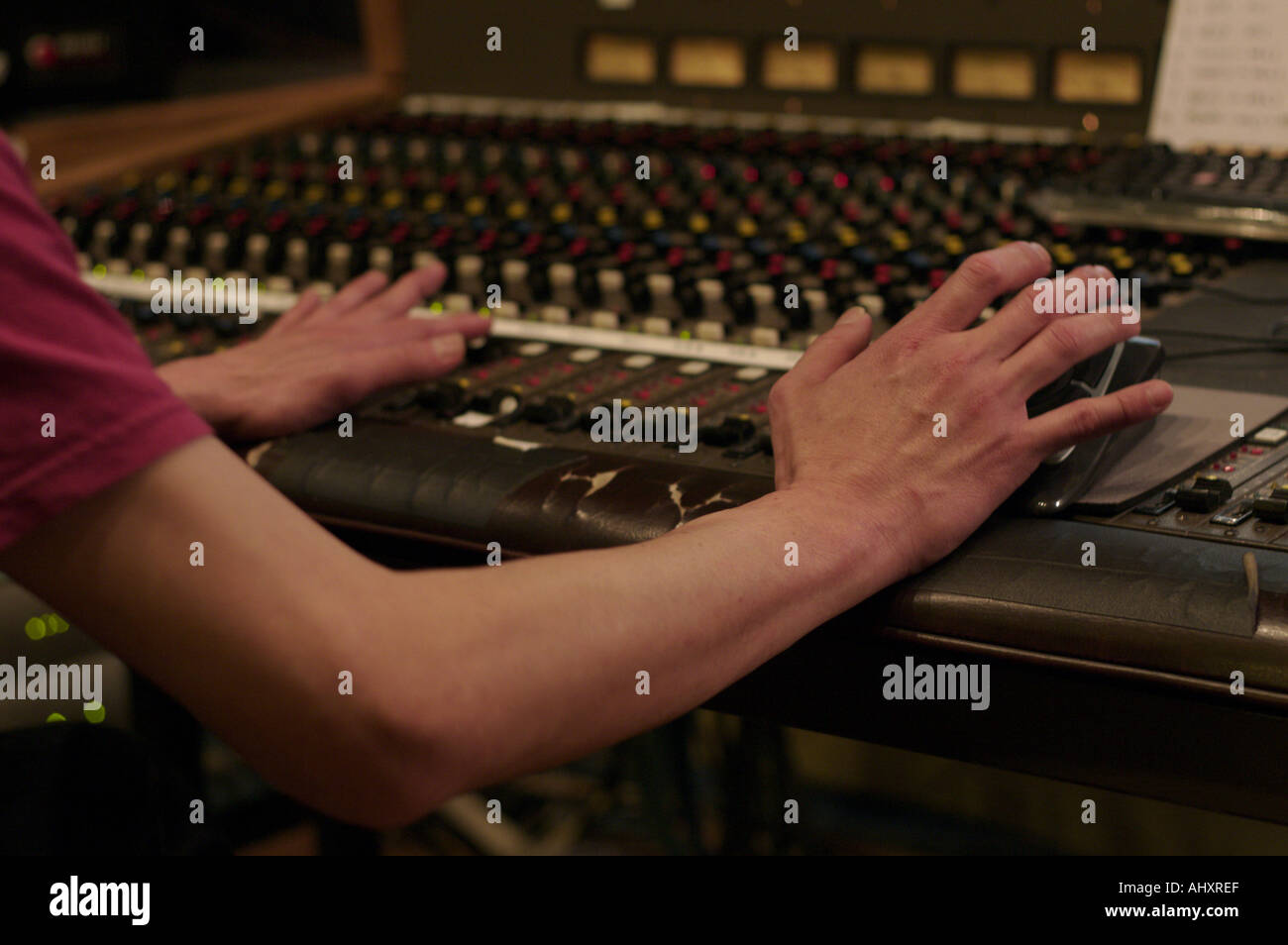 Adjusting dials hi-res stock photography and images - Alamy