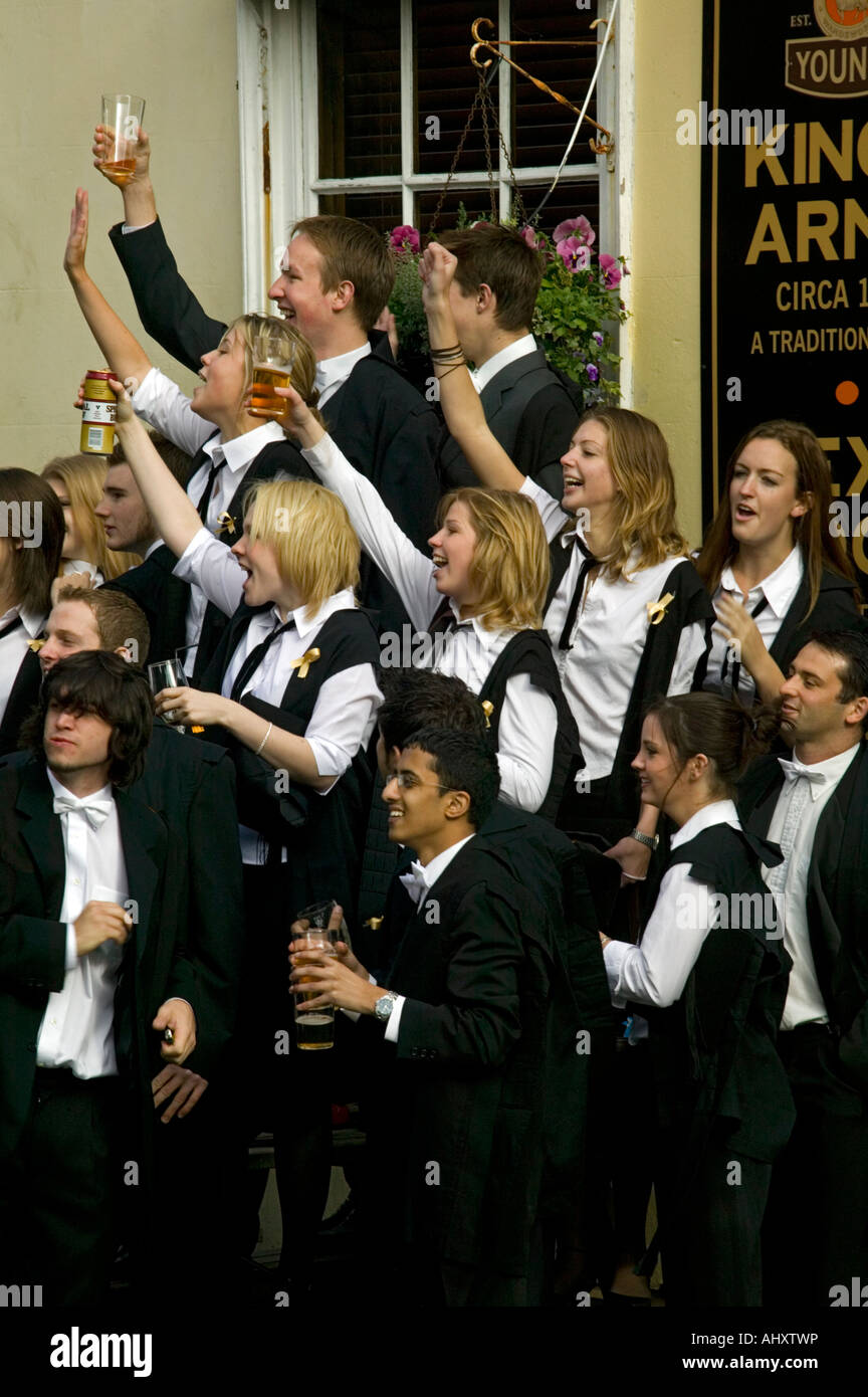 freshman Students celebrating their first day in oxford on ...