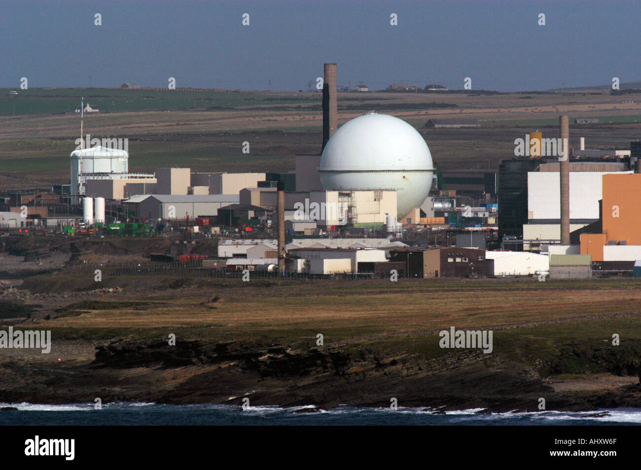 Dounreay nuclear power station scotland hi-res stock photography and ...