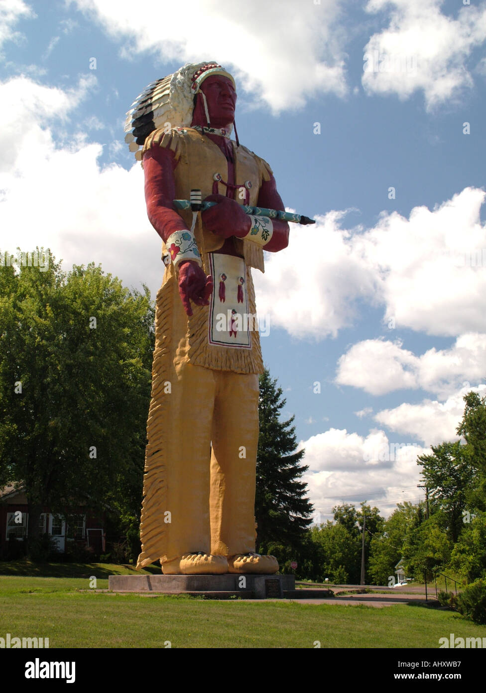 American giant roadside statues hi-res stock photography and images - Alamy