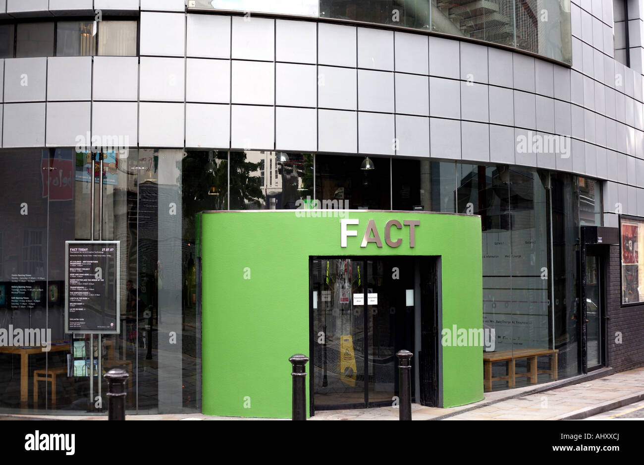 Fact liverpool hi-res stock photography and images - Alamy