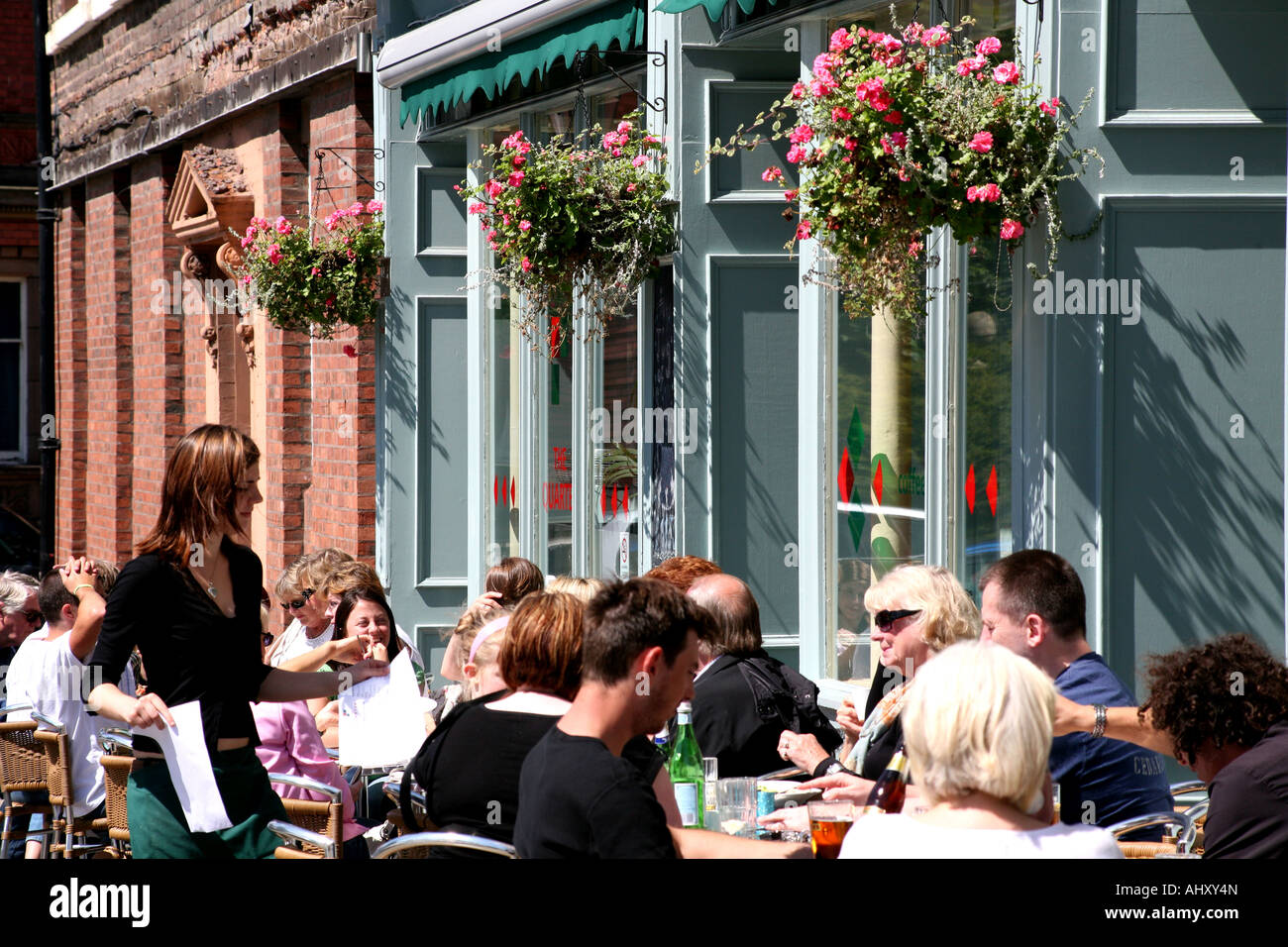 Liverpool cafe terrace hi-res stock photography and images - Alamy
