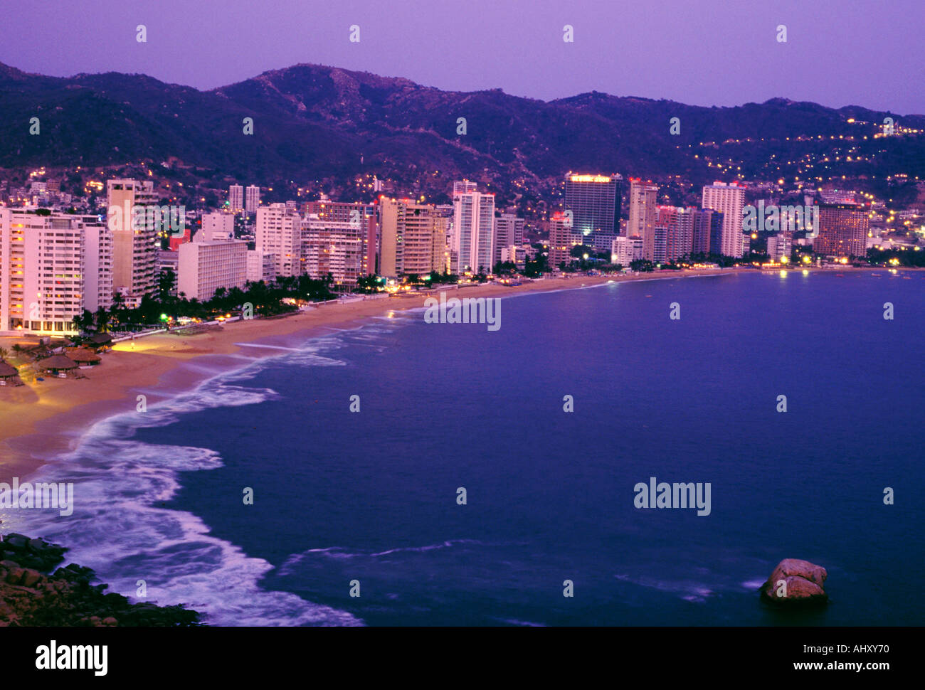 sand beach, sandy beach, beach, hotel, hotels, Acapulco Bay, Bahia de ...