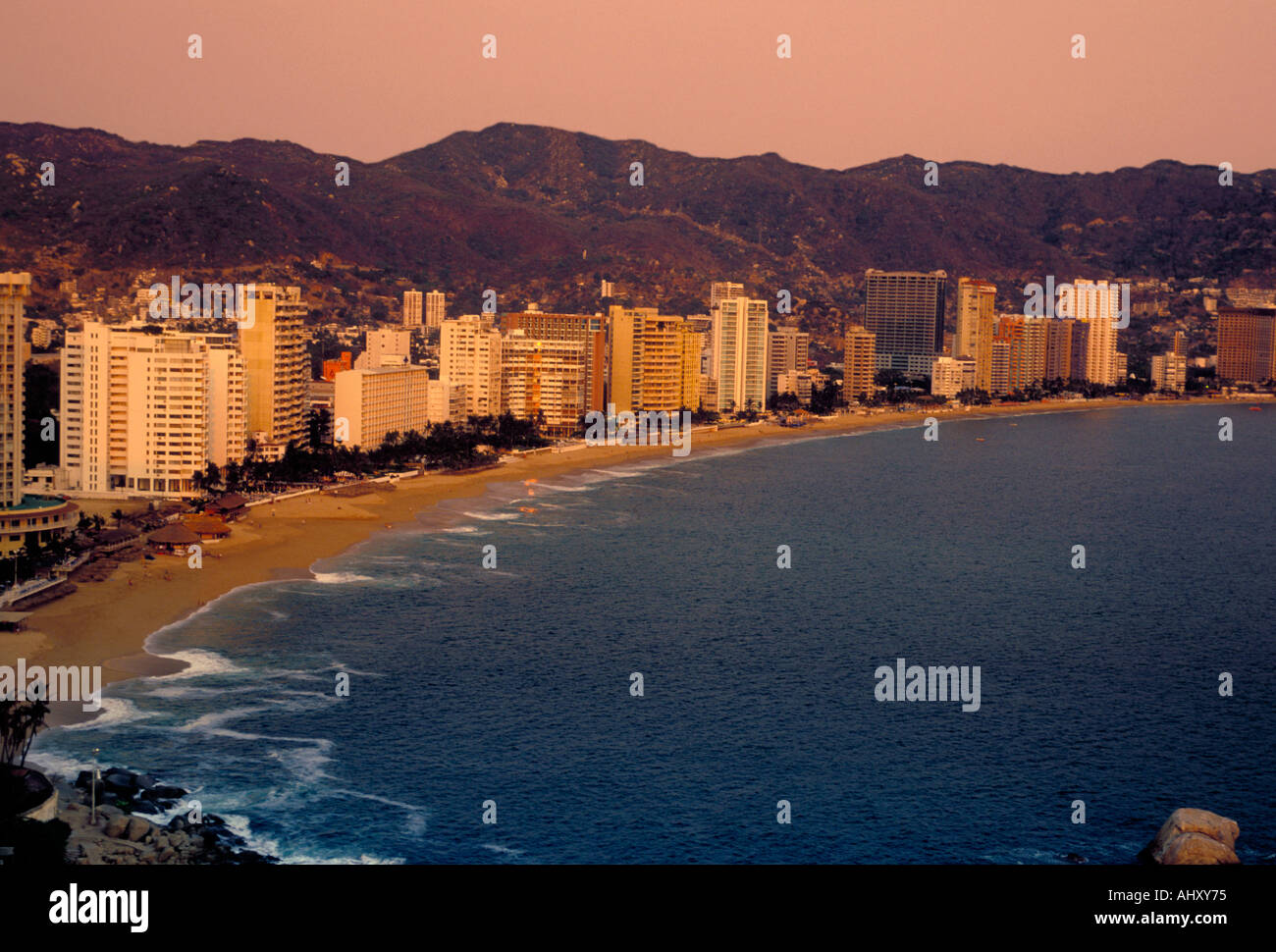 sand beach, sandy beach, beach, hotel, hotels, Acapulco Bay, Bahia de ...