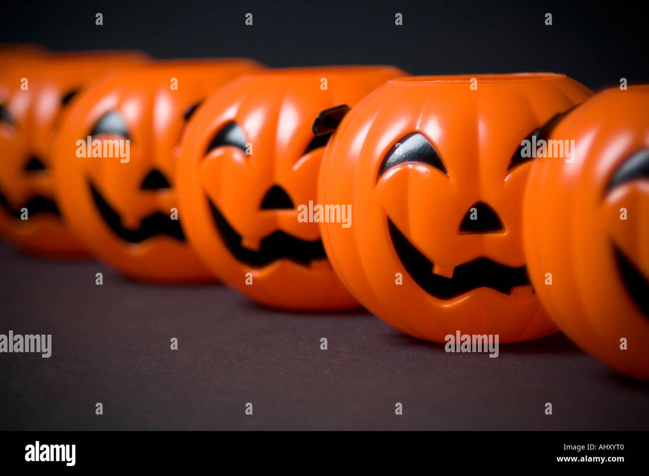 Halloween face buckets hi-res stock photography and images - Alamy