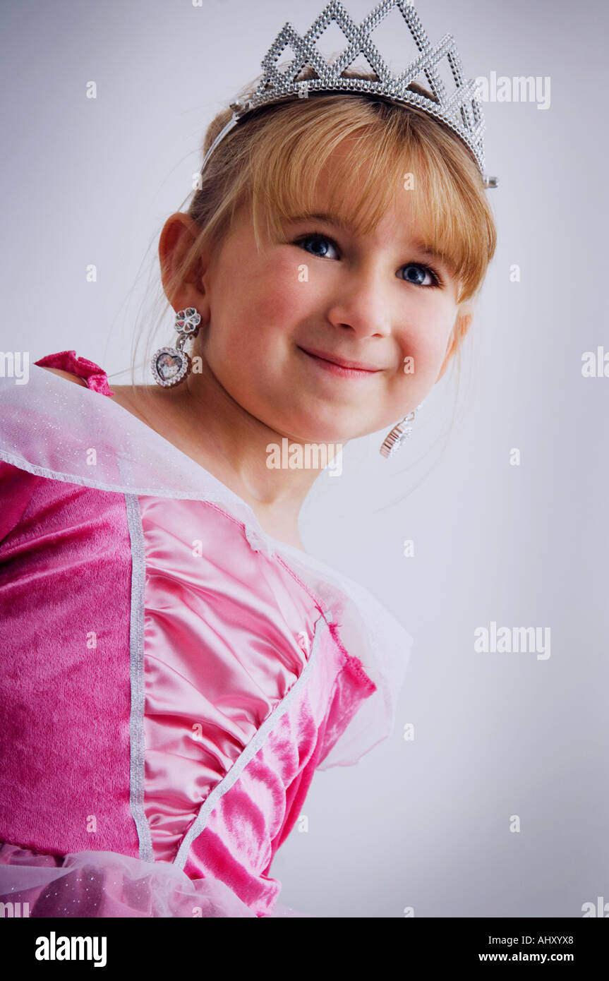 Princess costume hi-res stock photography and images - Alamy
