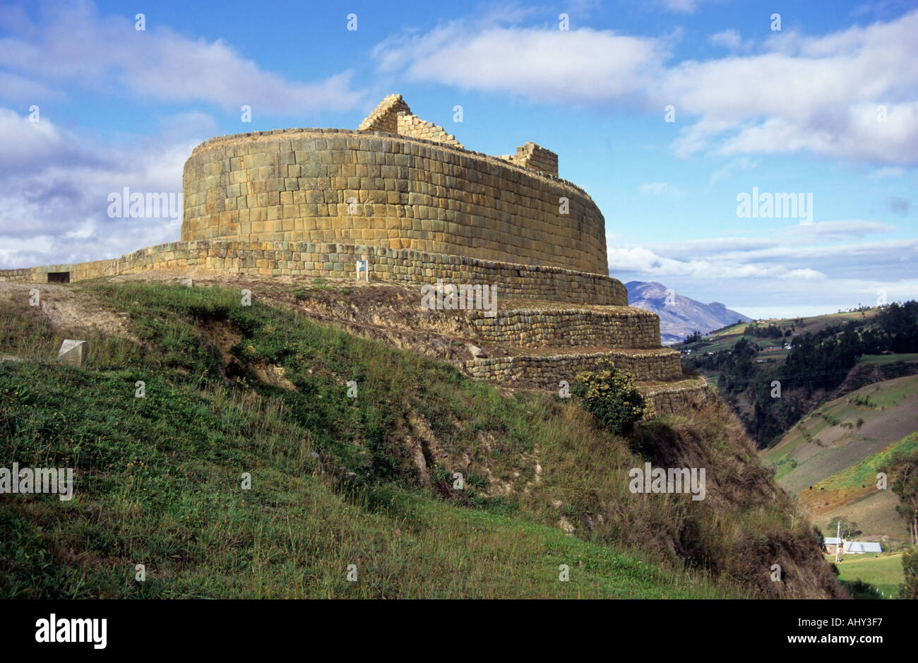 Sun Temple, Inca ruins of Ingapirca, Ecuador Stock Photo - Alamy