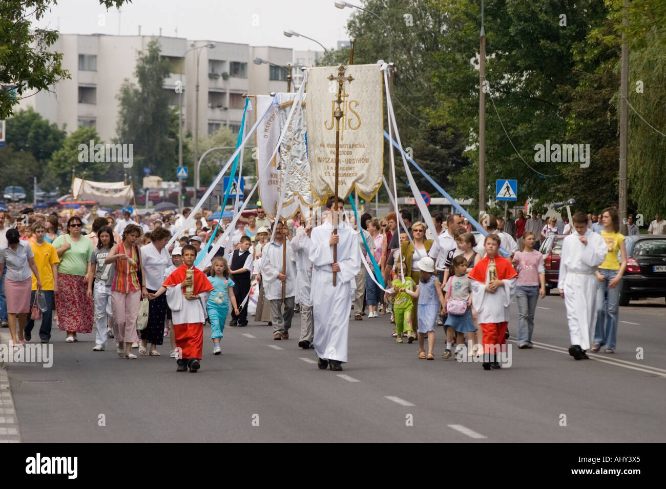 Carrying the true cross hi-res stock photography and images - Alamy