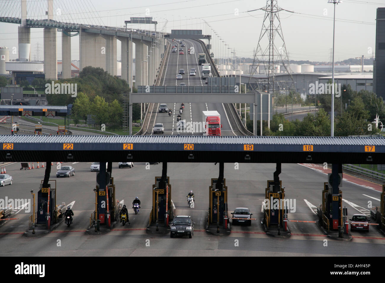 M25 motorway highways agency traffic hi-res stock photography and ...