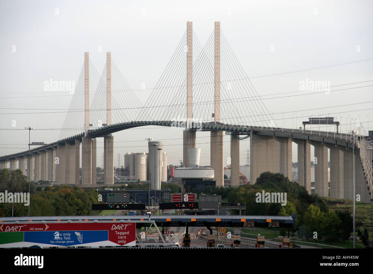 M25 motorway highways agency traffic hi-res stock photography and ...