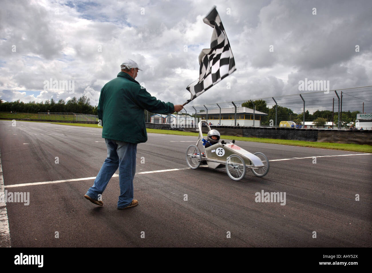 GREENPOWER ELECTRIC CAR RACING FOR SCHOOLS AT THE CASTLE COMBE CIRCUIT ...