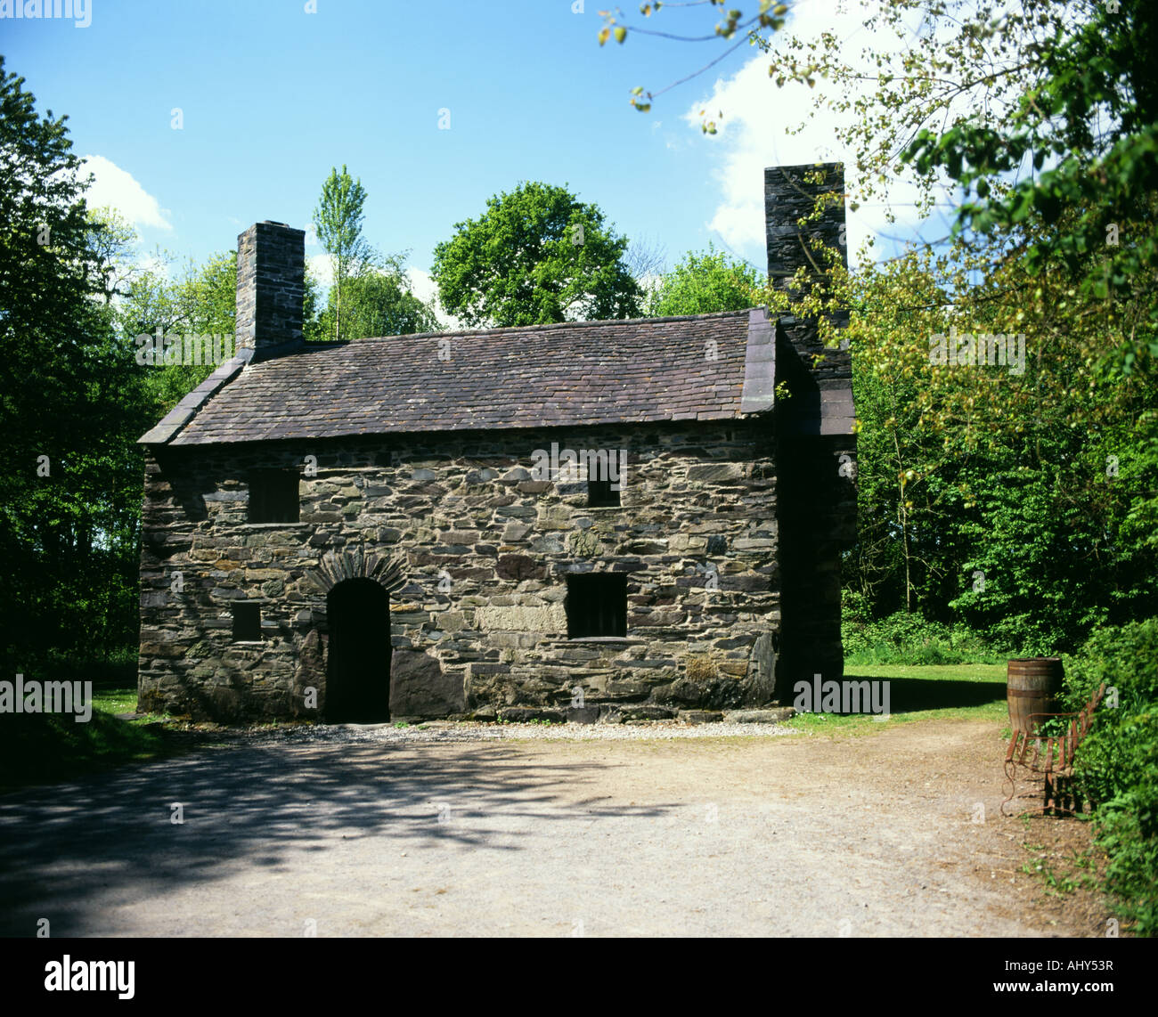 Y Garreg Fawr farmhouse, St Fagans National History Museum, Cardiff ...