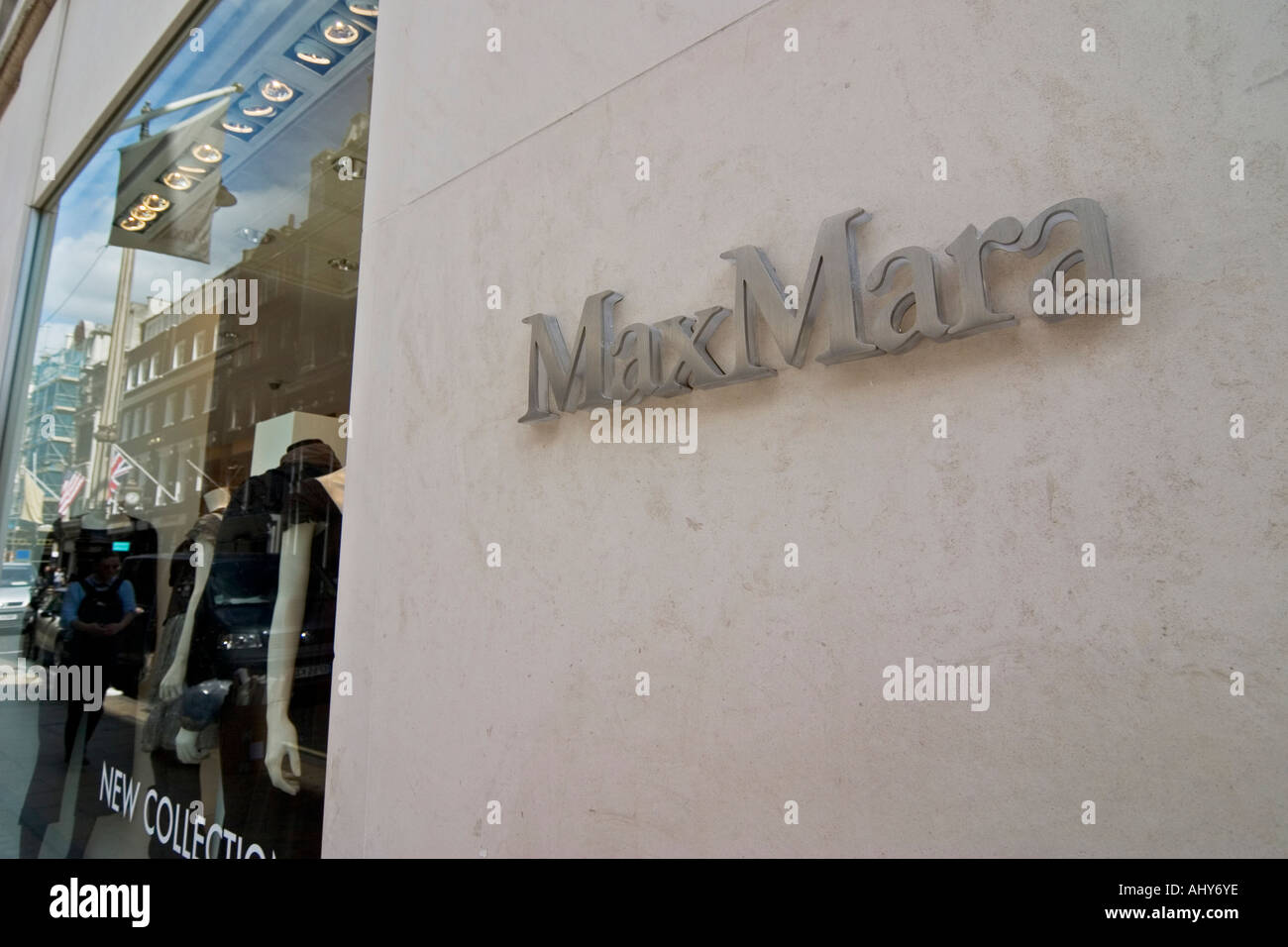 Max mara logo hi-res stock photography and images - Alamy
